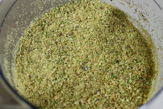 Pistachio & Almond Cake | Cakelets & Doilies