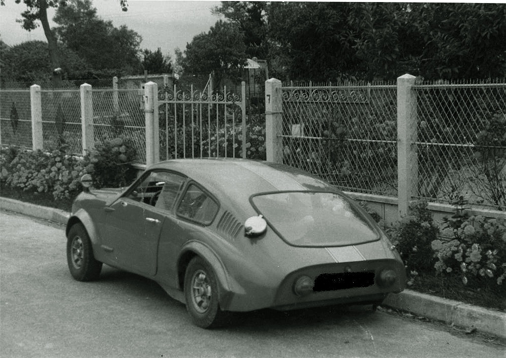 Maximum Mini: Urban Legend 4: the 1966 Le Mans Mini Marcos