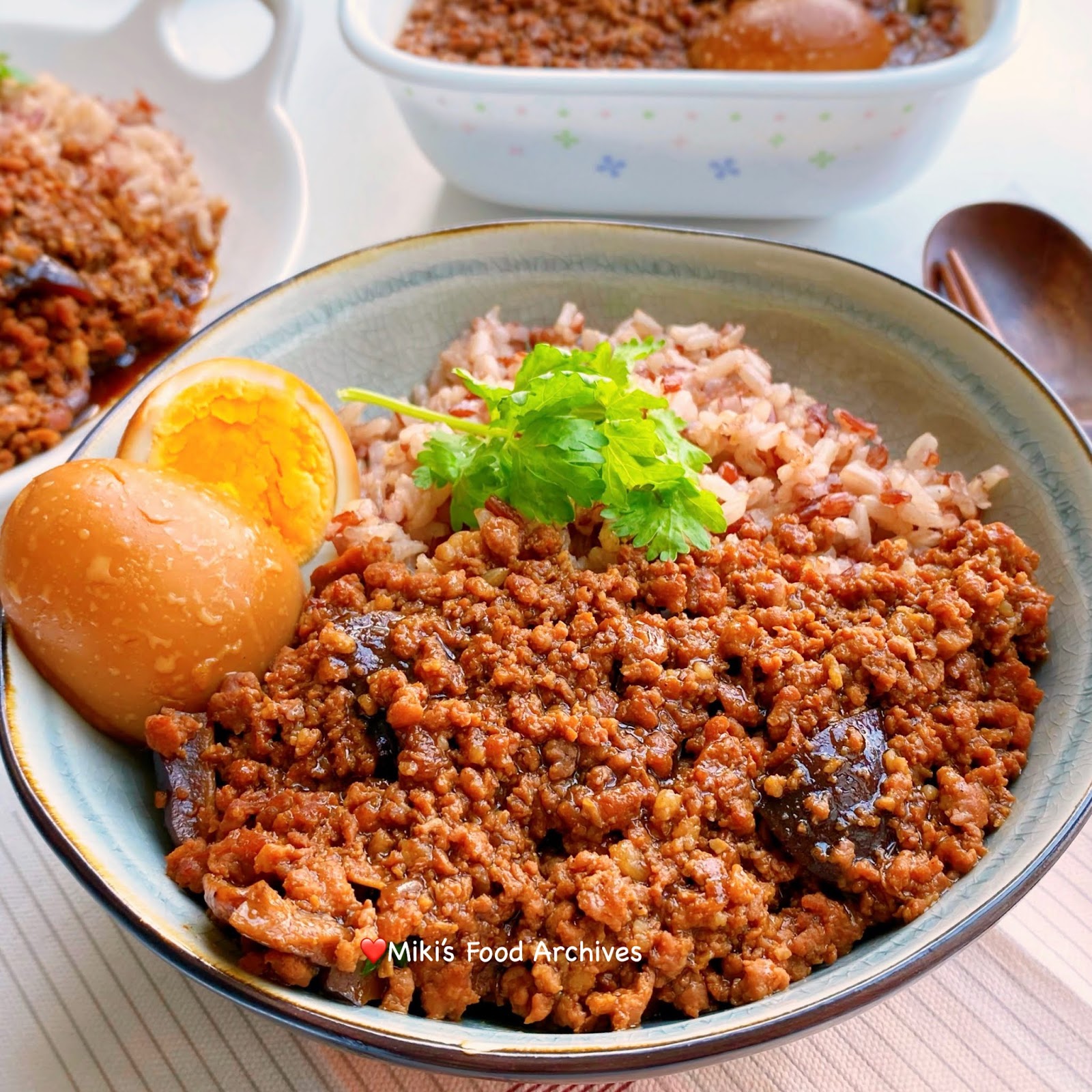Miki's Food Archives : Taiwanese Braised Minced Pork Rice 台湾卤肉饭/ 肉燥饭 ...