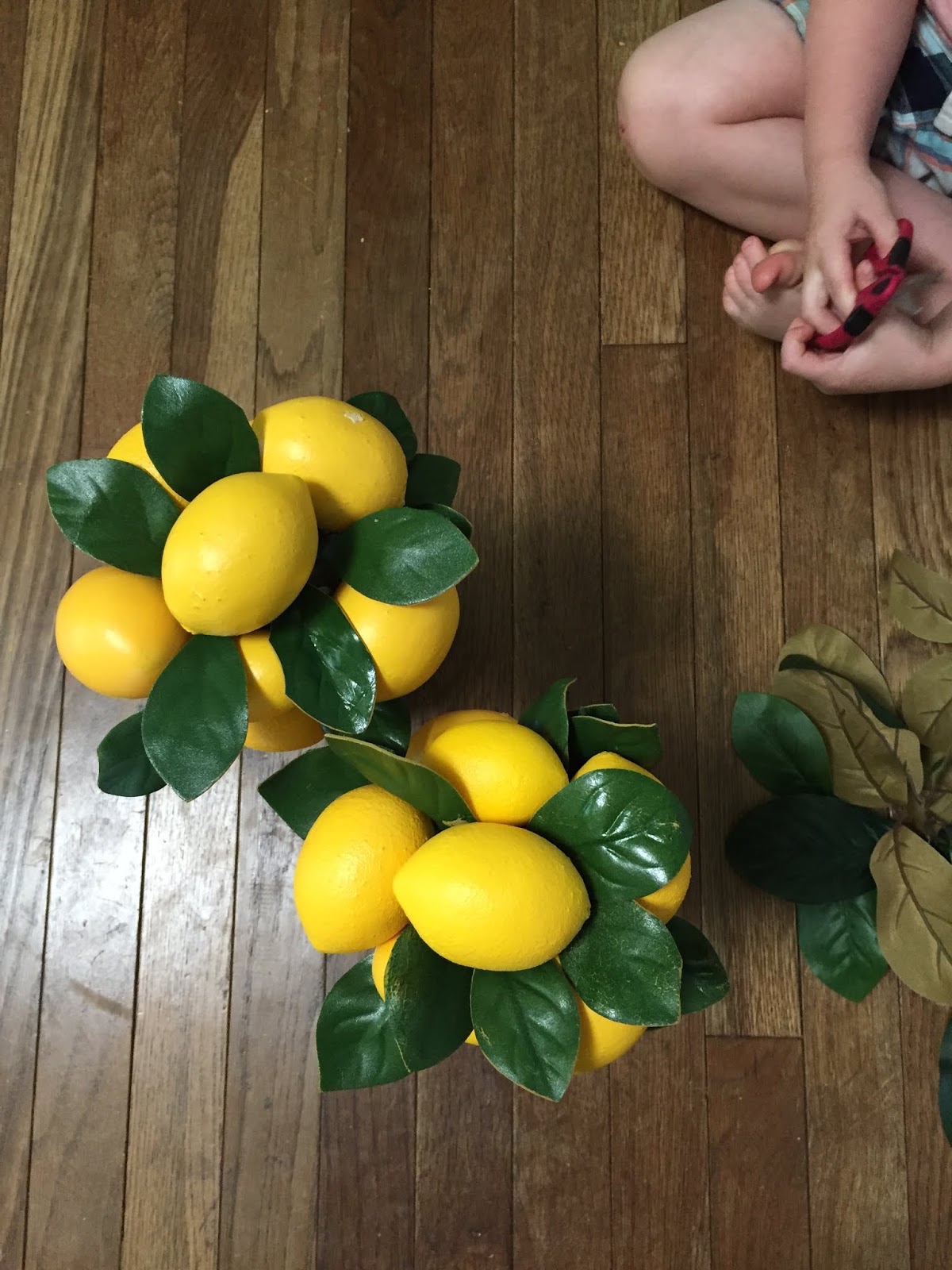 Polka-Dotty Place: DIY Lemon Topiaries