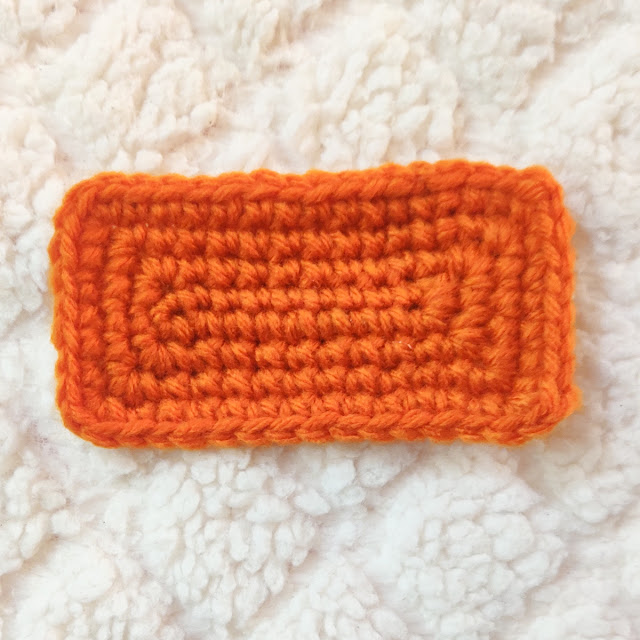 Raji's Craft Hobby: How To Crochet a Single Crochet Rectangle Base in Rounds