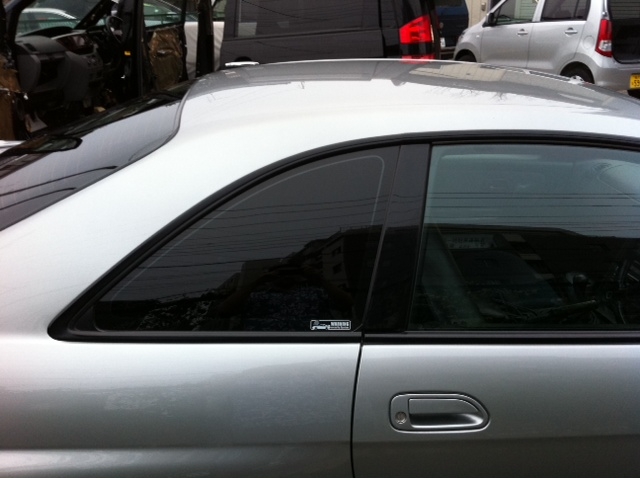 One Man's Lonely Adventures In His R33 Skyline GT-R: Window Tinting