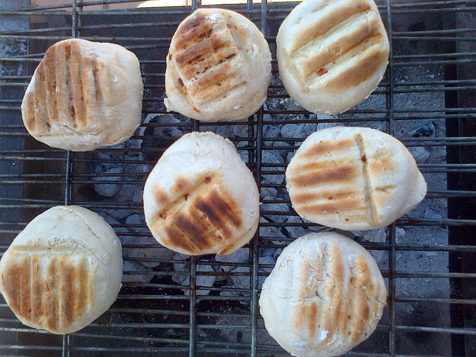 My Pretty Ideas and Things: Super Easy Braai Bread - Roosterkoek