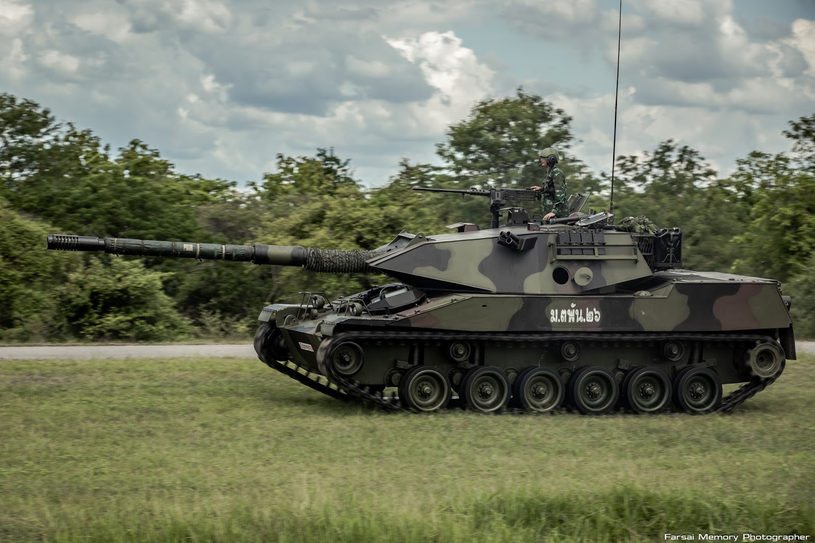 THAIDEFENSE-NEWS: ภาพสวยๆ ของ รถถังเบา Commando Stingray กองทัพบกไทย