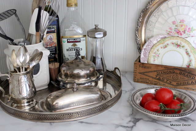 Maison Decor: Decorating with Silver