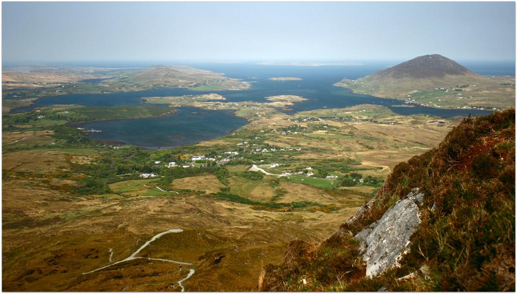 POSTCARDS FROM IRELAND: Climbing Mt.Diamond, Connemara National Park