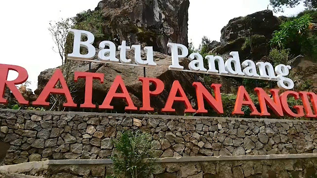 Batu Pandang Ratapan Angin Dieng - Harga Tiket dan Rute Menuju Lokasi