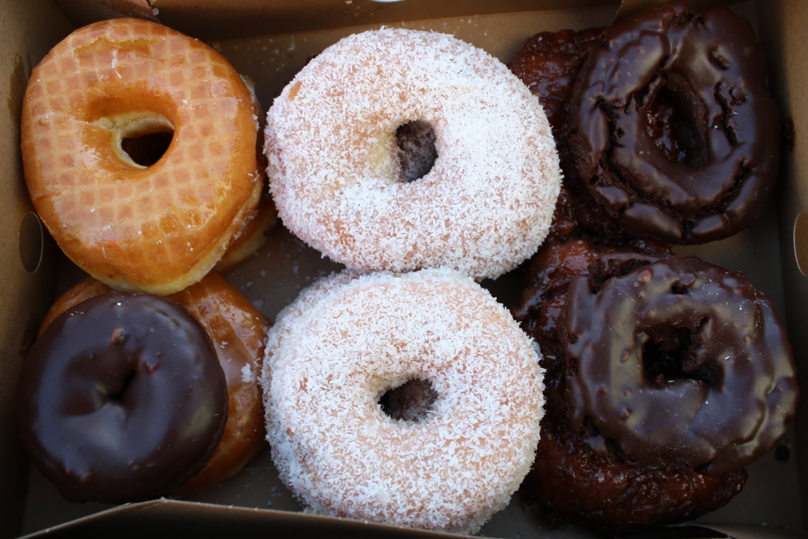 Out of the Kitchen - Food Adventures: Randy's Donuts | Inglewood, CA