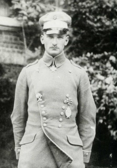 Roads to the Great War: Remembering a Veteran: Lt. Max Ritter von ...