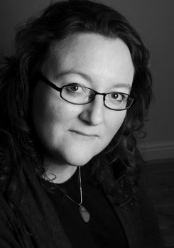 Strictly Writing: Guest Author Elizabeth Haynes gets all serious about ...