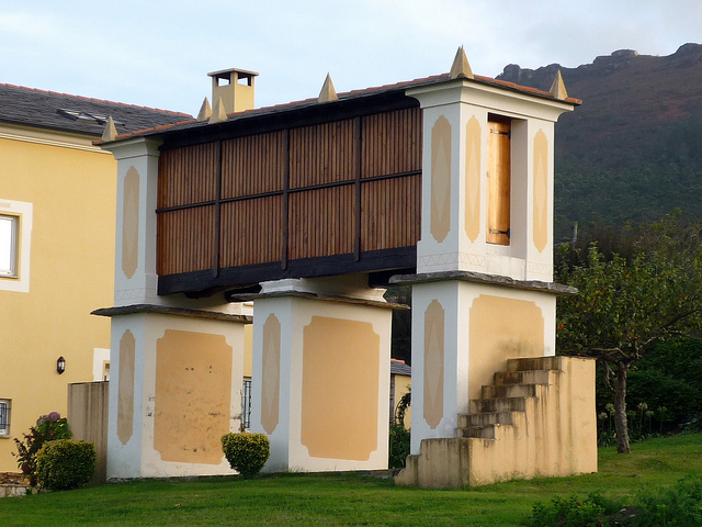 Pix Grove: The Horreo - Singular Symbol of Spain