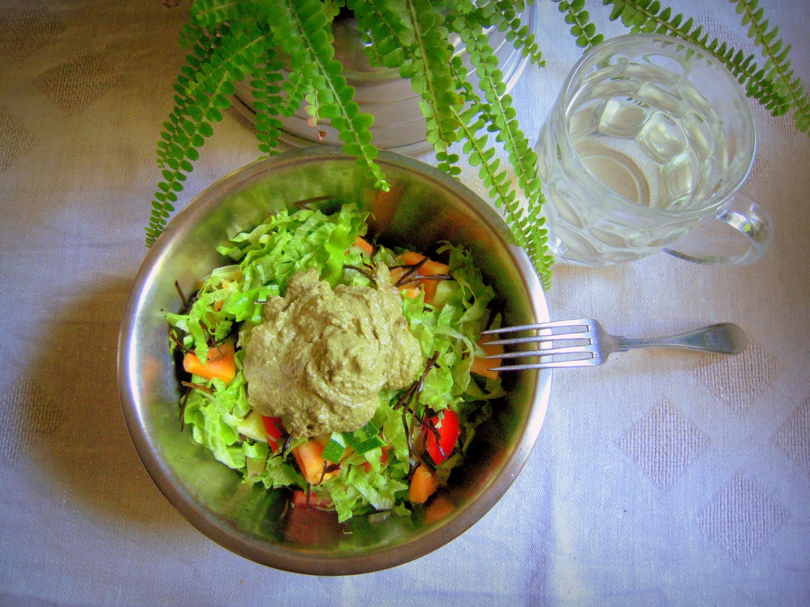 Greetings from Nelland!: BASIC RAW LUNCH