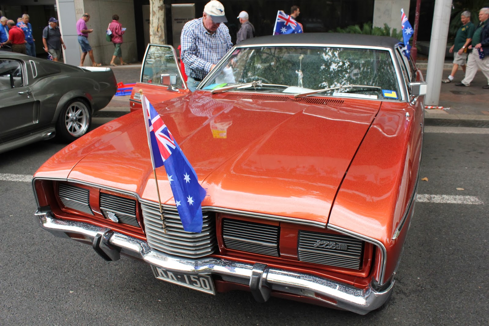 Aussie Old Parked Cars: 1976 Ford P5 LTD