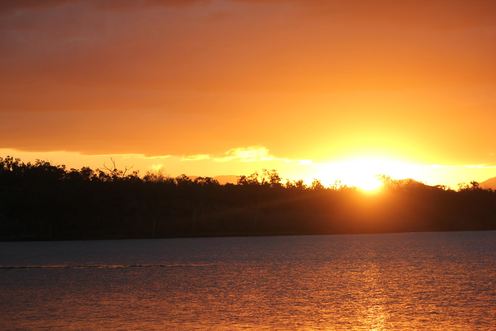 Travelling Around Australia: Queensland Mackay-Kinchant Dam