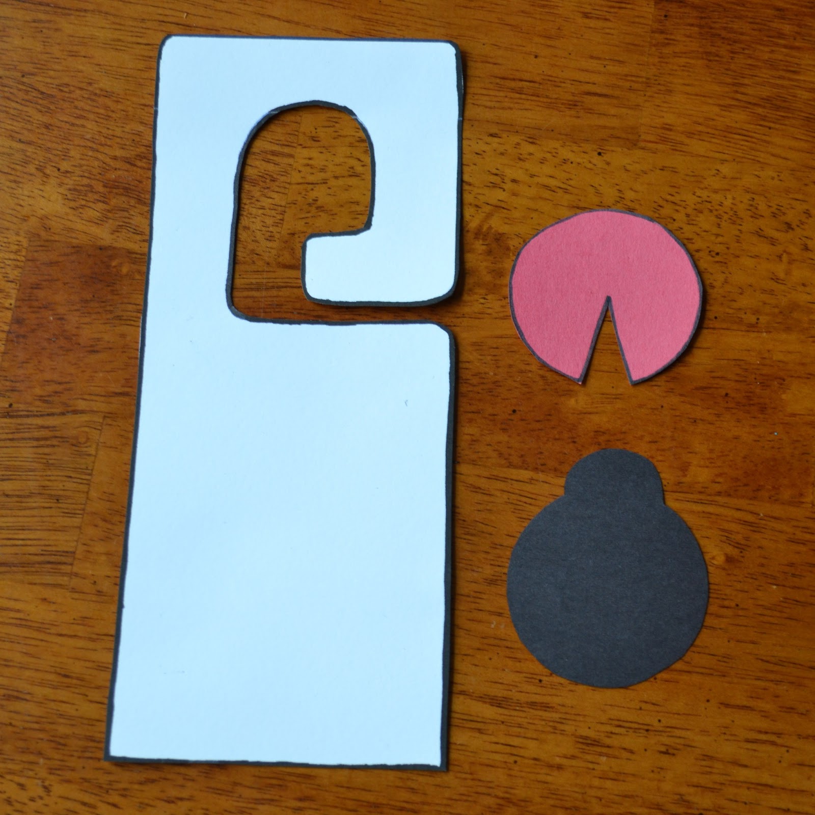 East Coast Mommy: ECM Kids' Craft Club - #14 {Door Hanger}