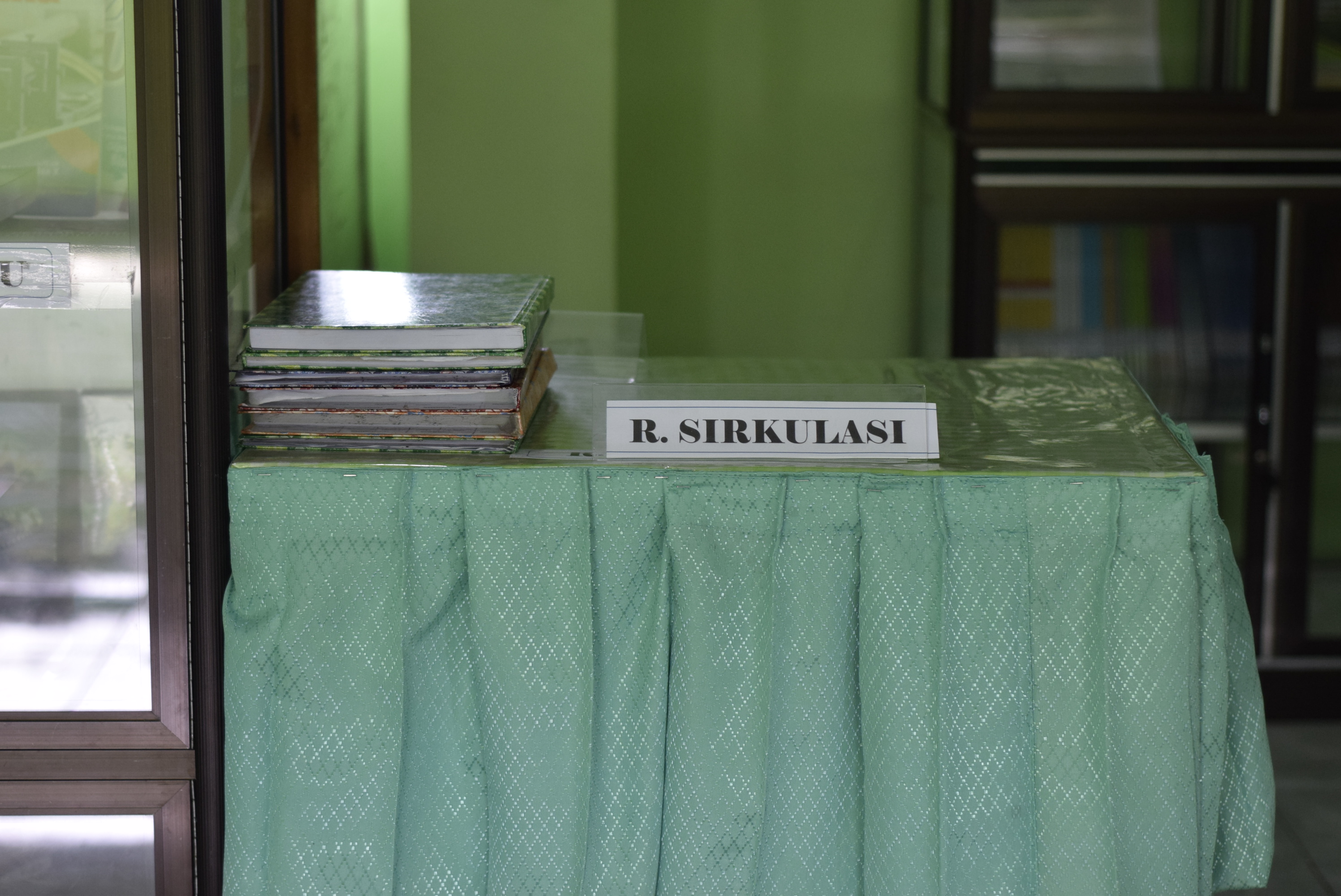 FOTO SARPRAS PERPUS - PERPUSTAKAAN PERINTIS