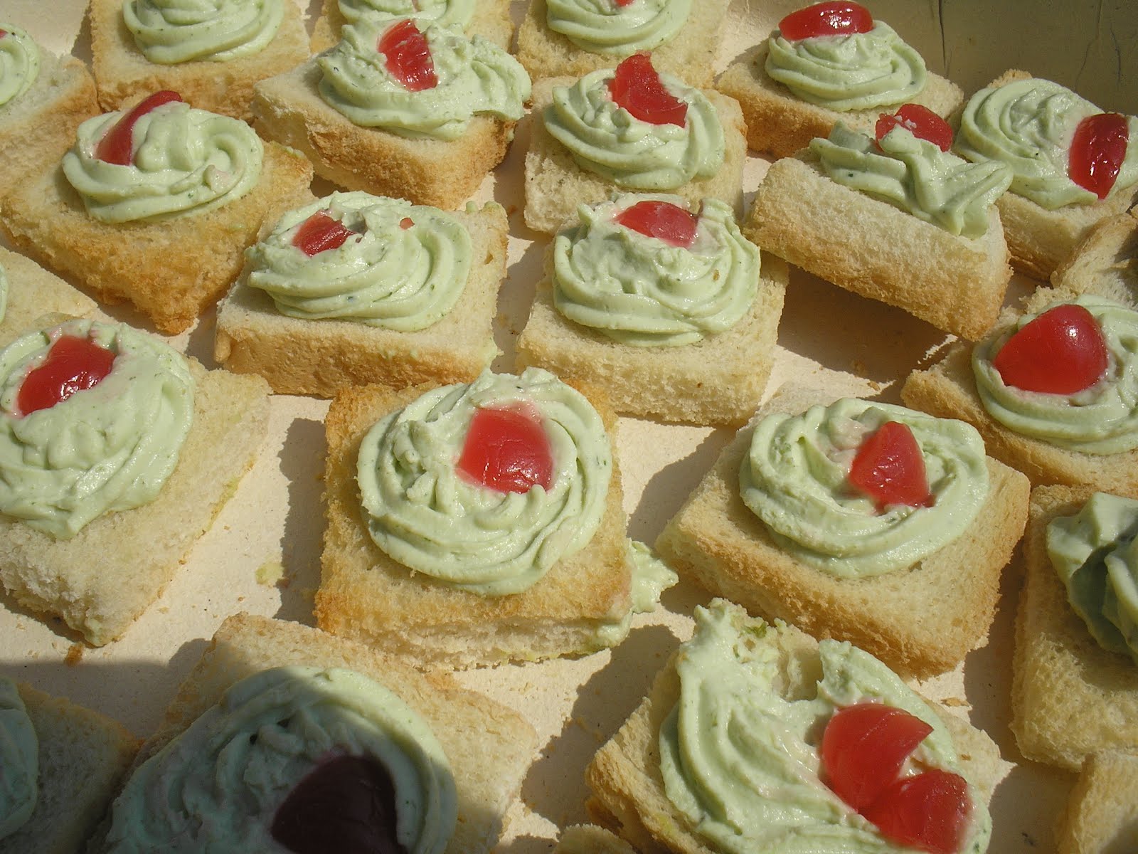 Quitutes da Nêga Confeiteira: Canapés de vários sabores!