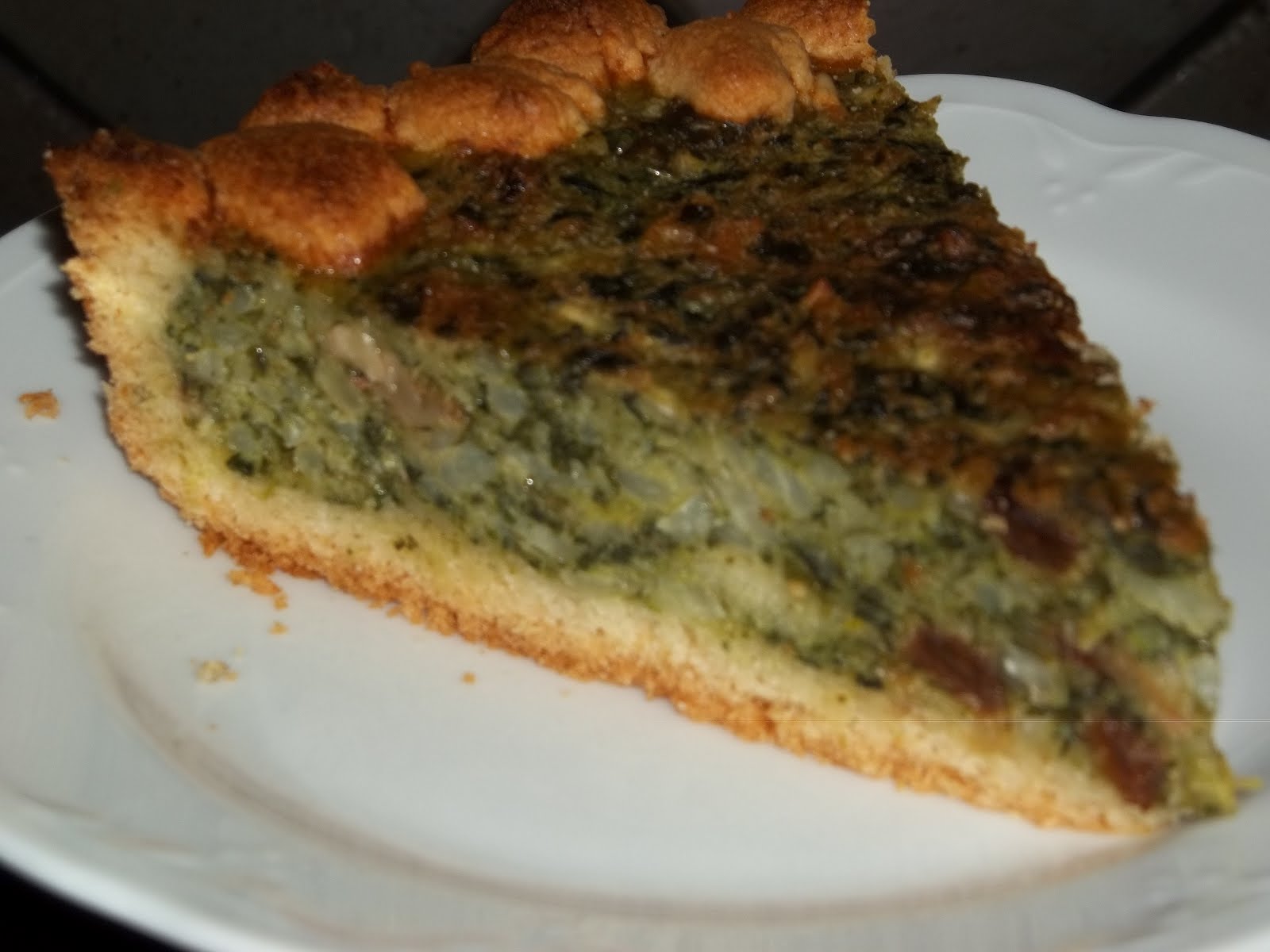 TORTA CON I BECCHI .. E NON CHIAMATELA TORTA SALATA ... da su ...