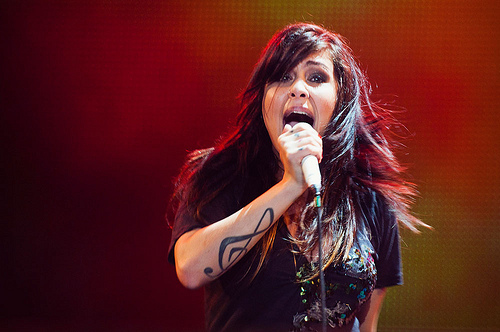 Frequência Rock: Pitty faz sucesso em apresentação no Rock in Rio