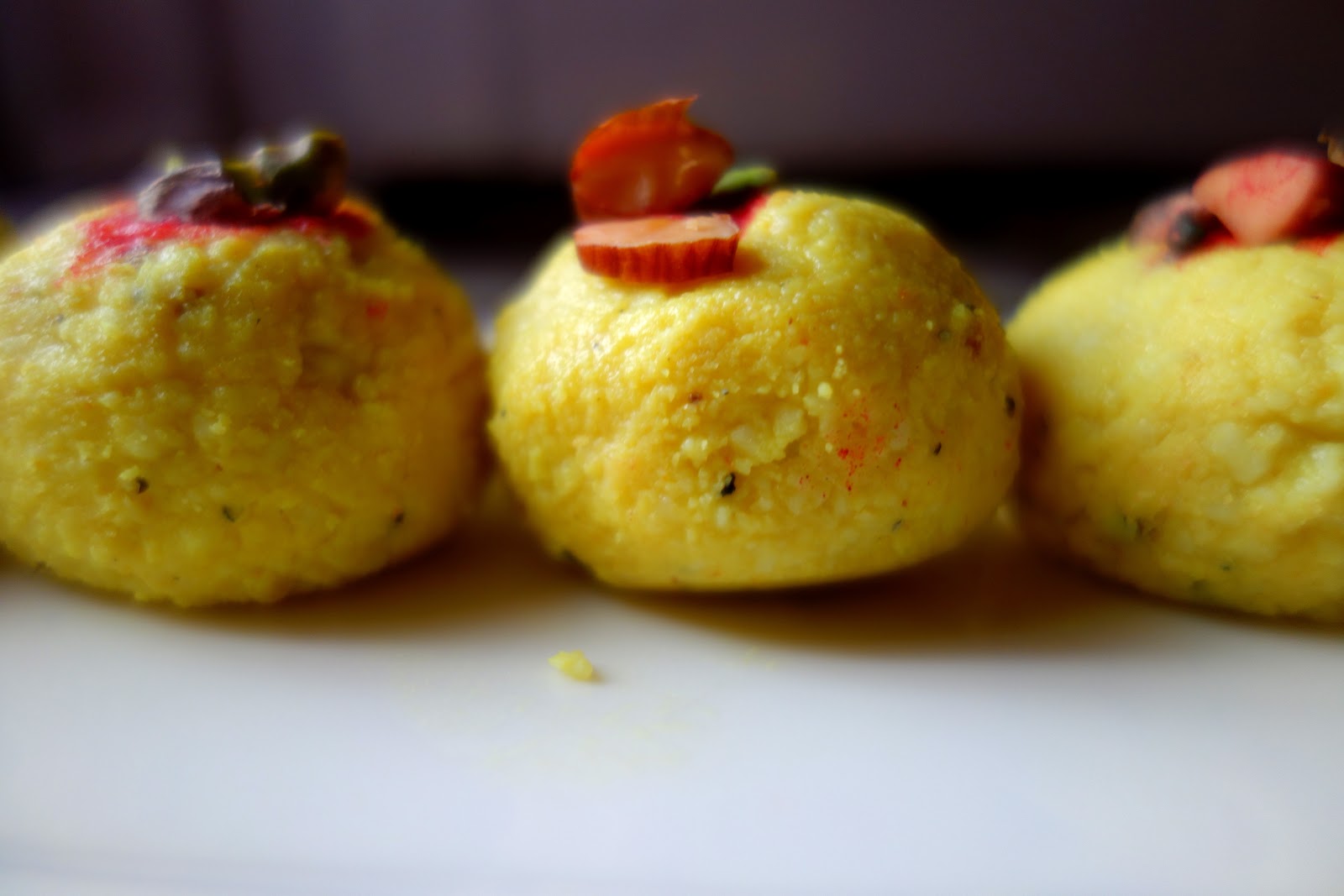 Step 1: Stand facing the stove.: MALAI LADDOO