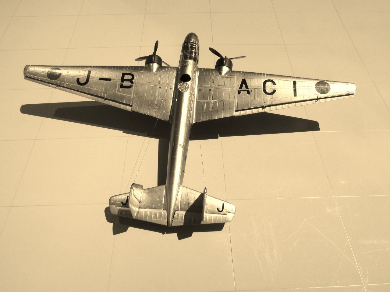 Mitsubishi L3M1 "NIPPON" around the world flight, ARII 1/72nd - Ready ...