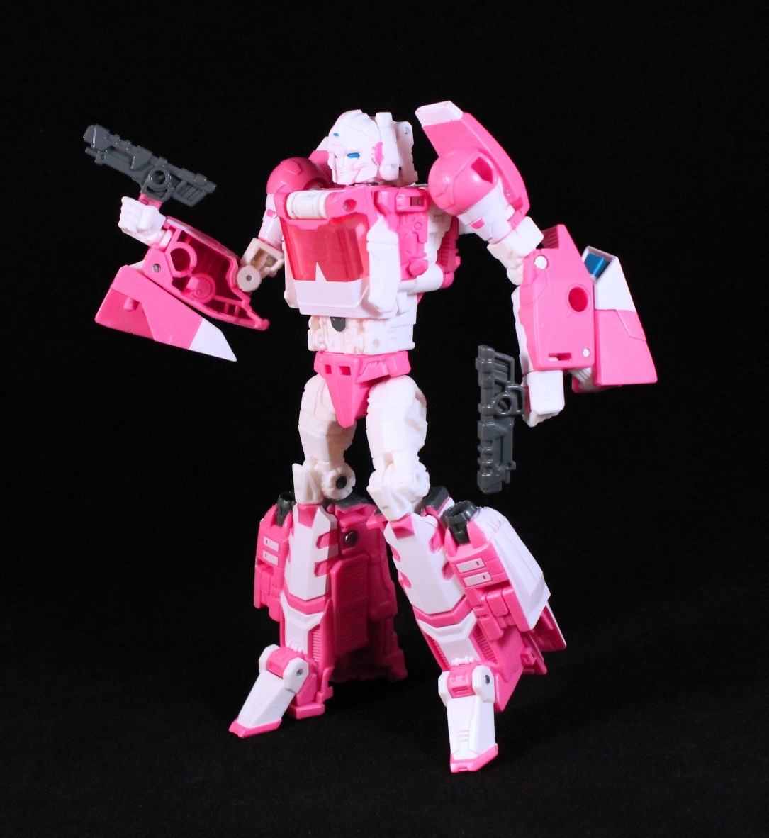 She's Fantastic: Titans Return - ARCEE!