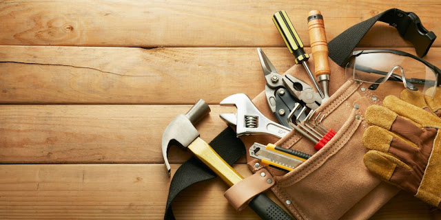 What is the Difference Between Tools and Equipment
