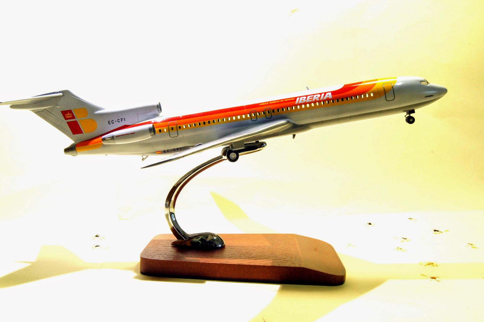 Fine Scale Aviation: Boeing 727 1/144 airfix