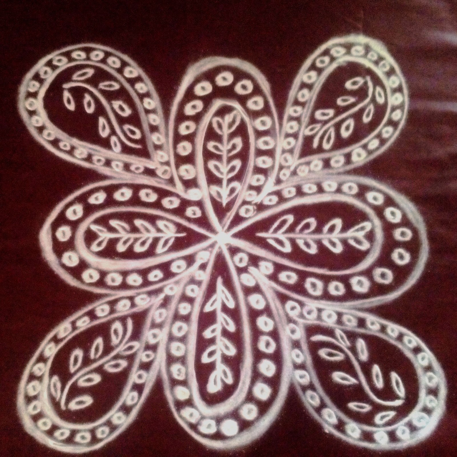 Vanathi's Rangoli / Kolangal: Rangoli Without Color