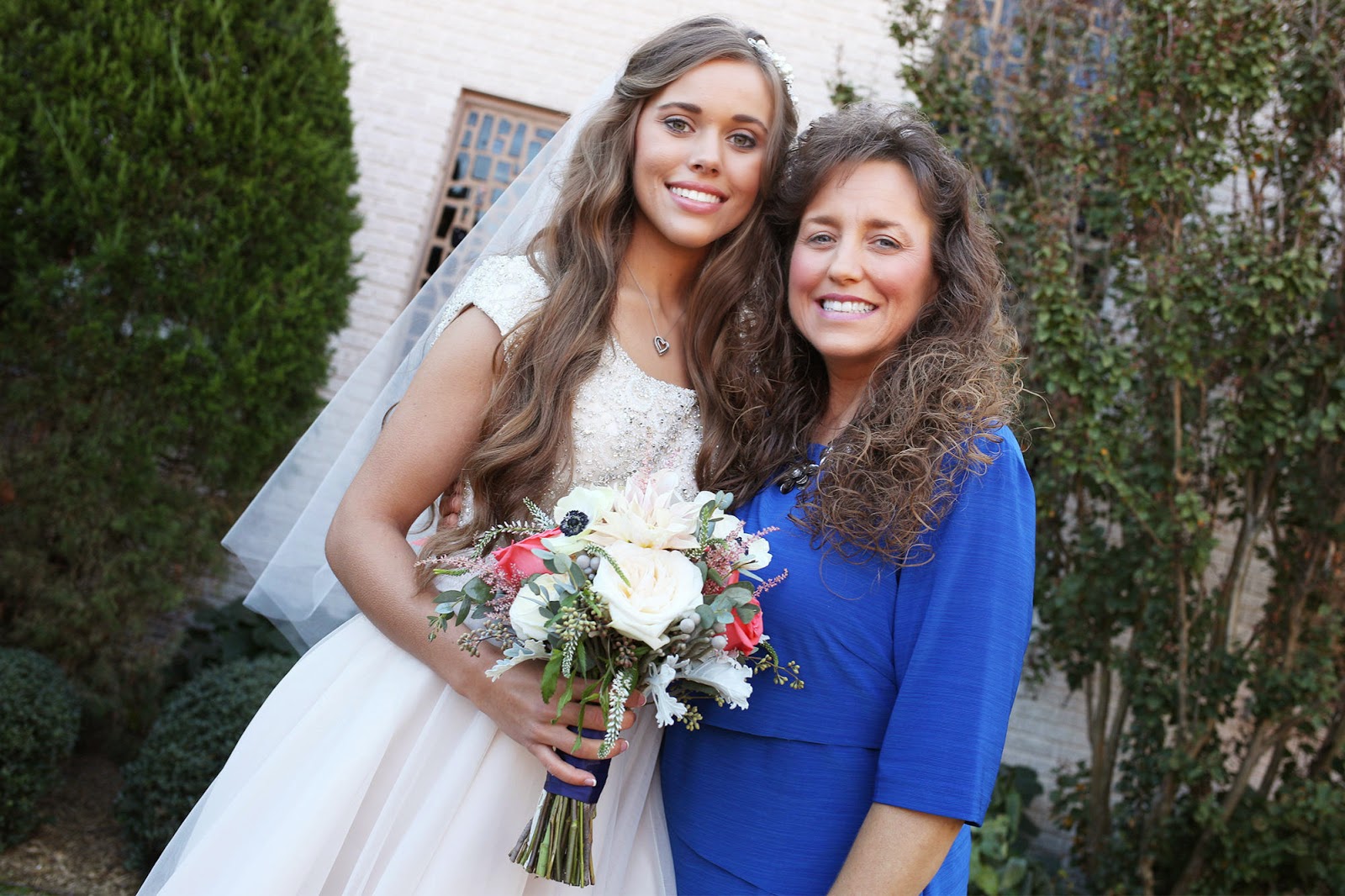 Updates and Pictures Jim Bob and Michelle Duggar 19 Kids and Counting