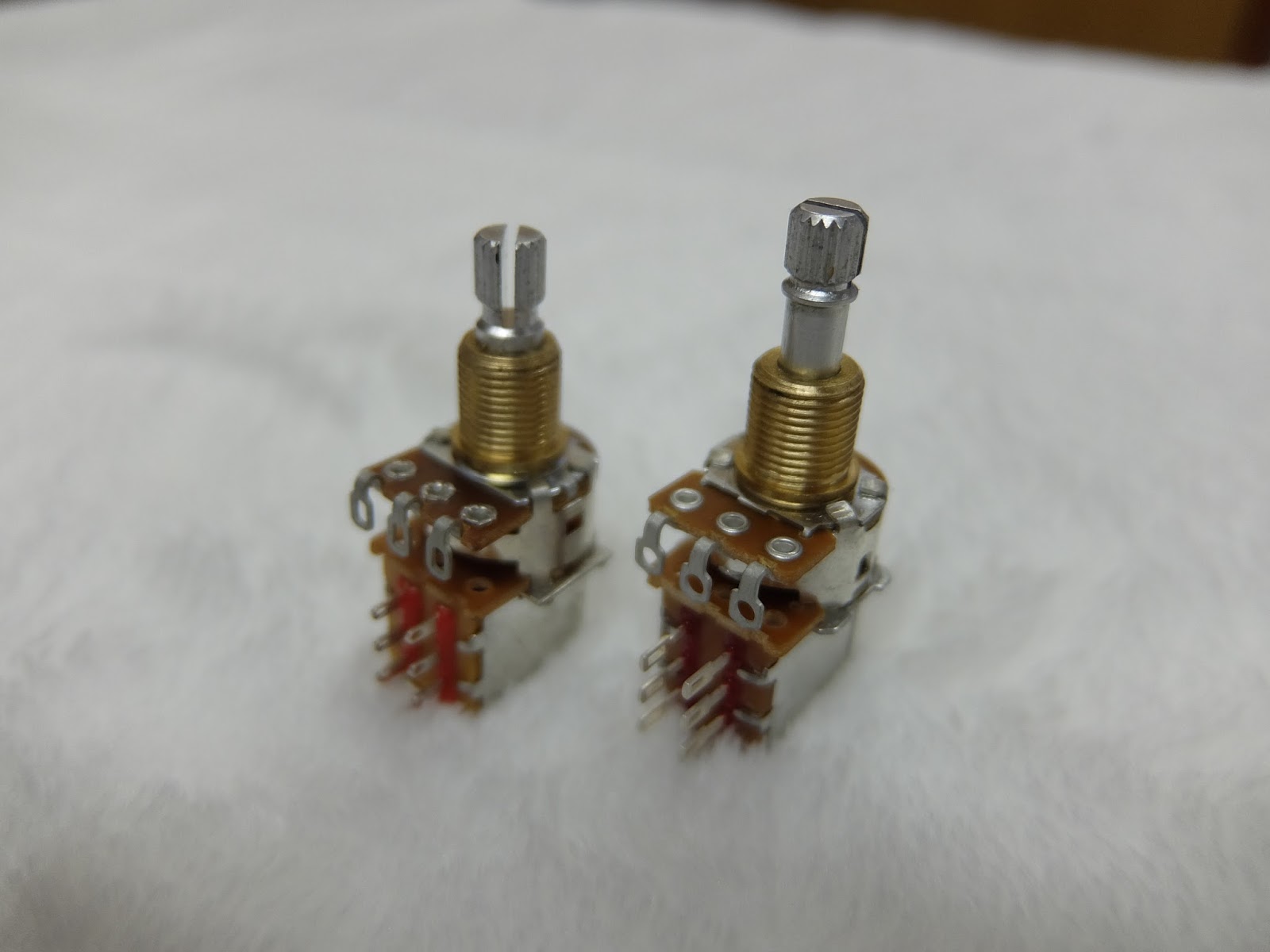 オススメ その43 Bourns / Switch Potで簡単カスタム！イイ感じのクリック感を！