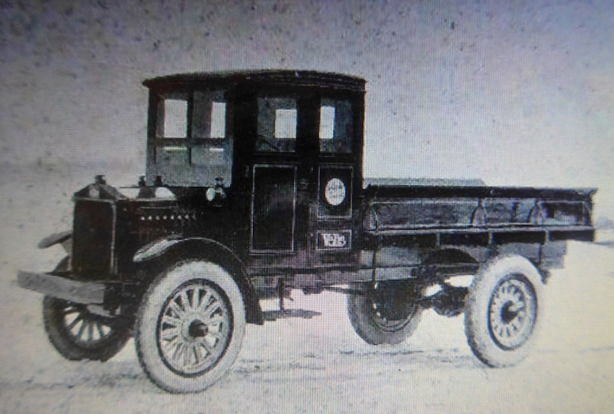 American Auto Emblems: VELIE TRUCK