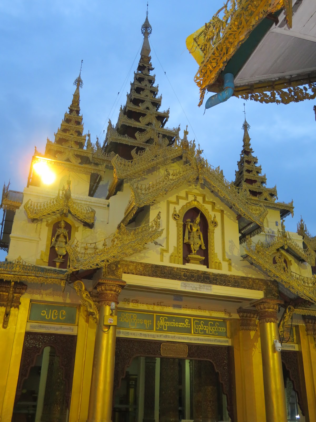 Kee Hua Chee Live!: VISITING SCHWEDAGON GOLDEN PAGODA TEMPLE IN YANGON ...