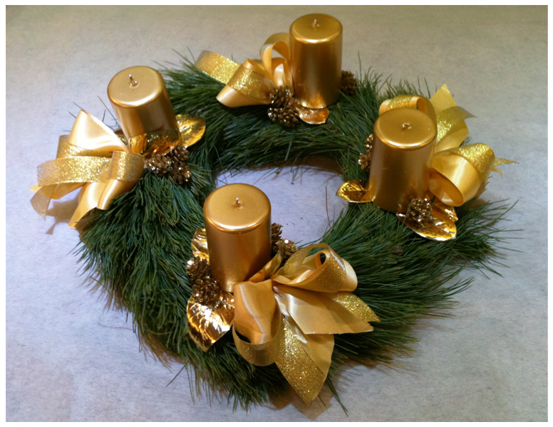 Florist in Rome: Modern Gold Advent Wreath