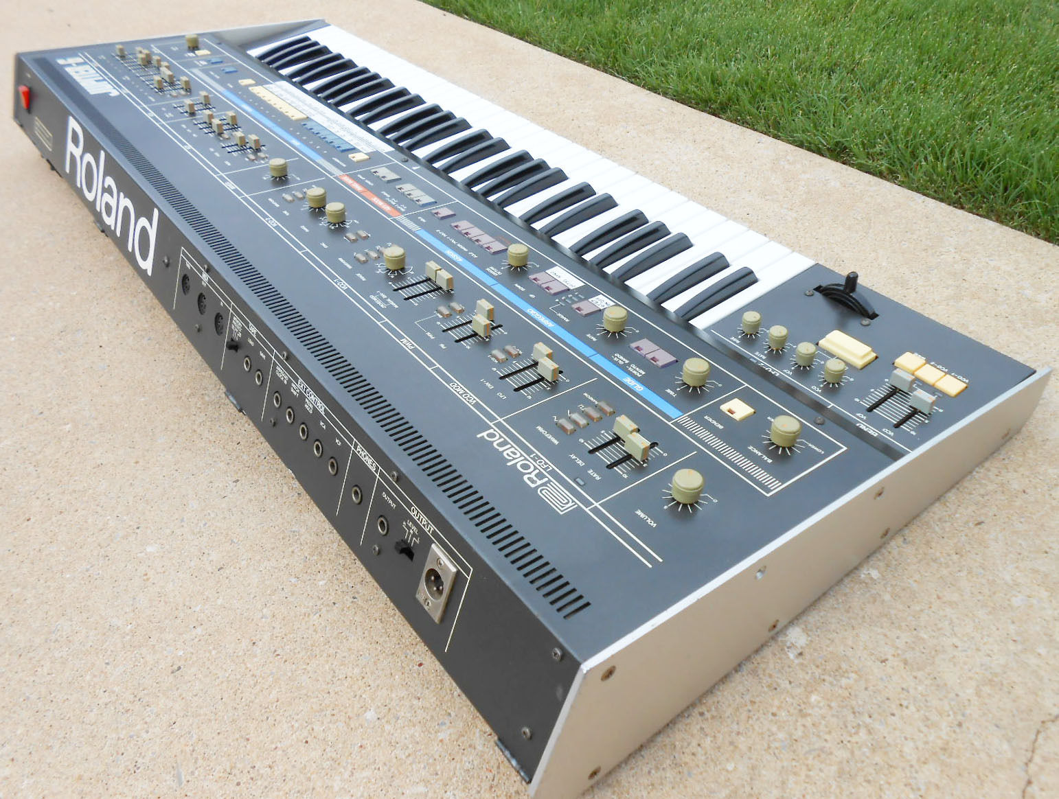 MATRIXSYNTH: Roland Jupiter-6 Analog Synthesizer w/ Europa