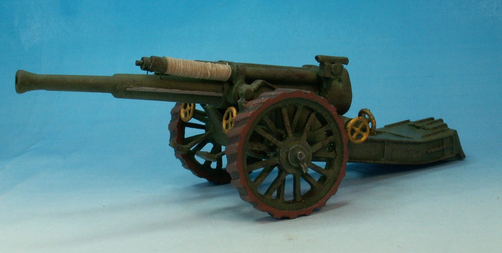 Over Open Sights: HLBSCo WW1 8 inch Howitzer and 60 pdr field gun.