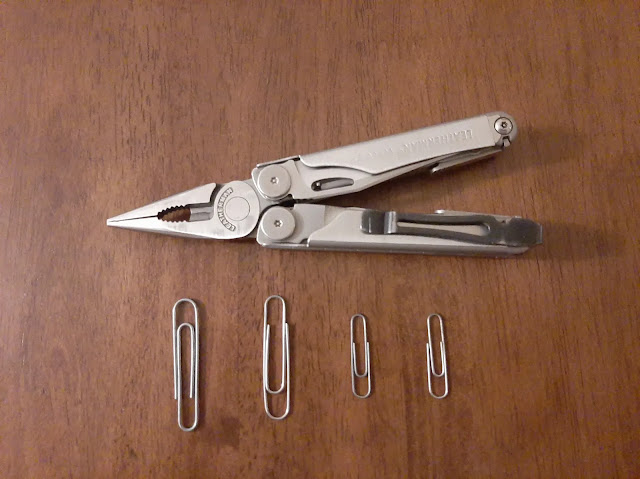 How To Remove A Keycap Off Of A Mechanical Keyboard Without A Tool