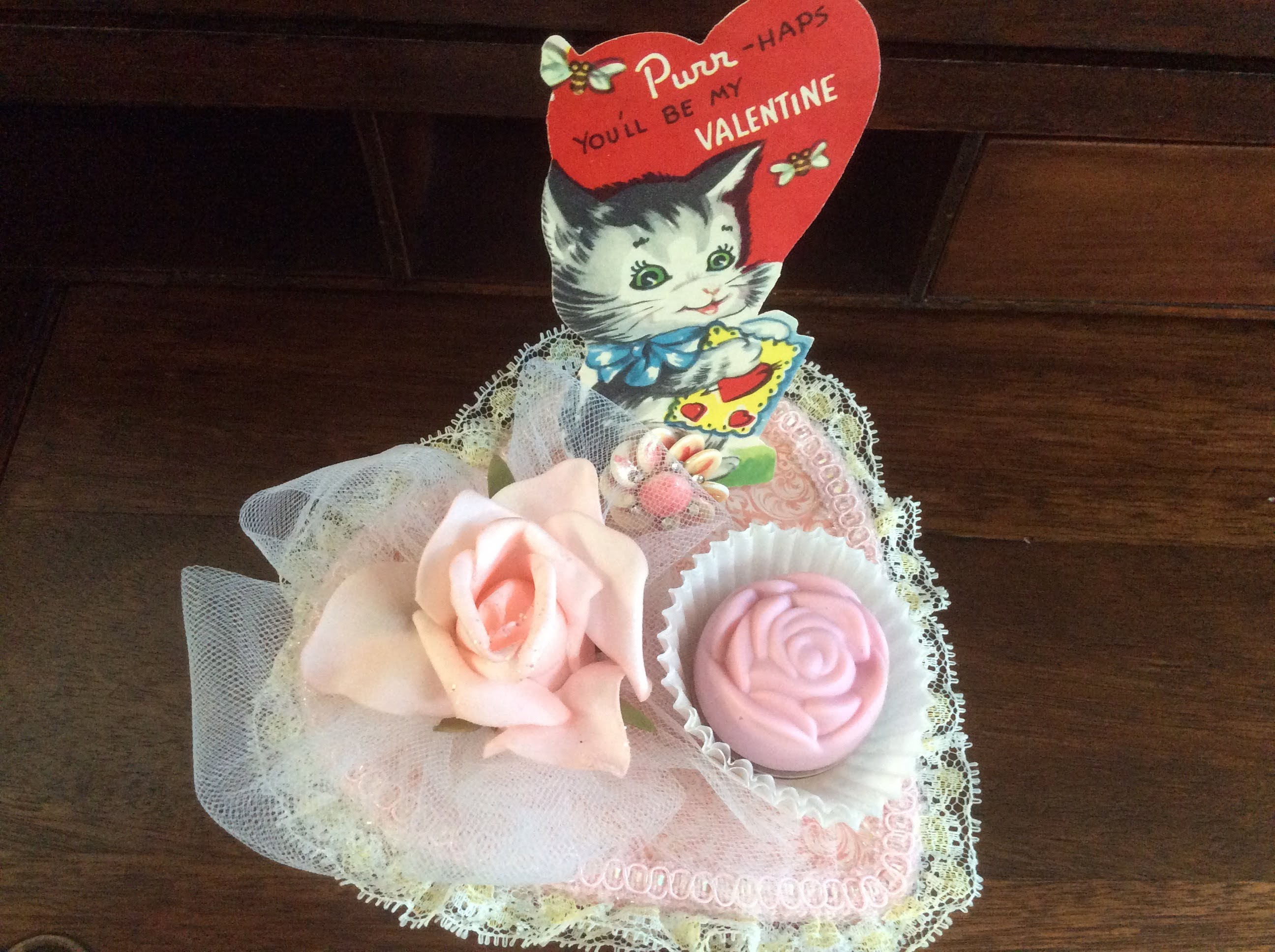 Fresh Vintage by Lisa S: Valentine Vignette and Recycled Heart box