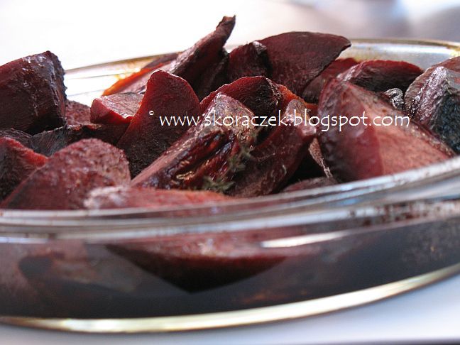 skoraq cooks and other stories: Pieczone buraki / Baked beets