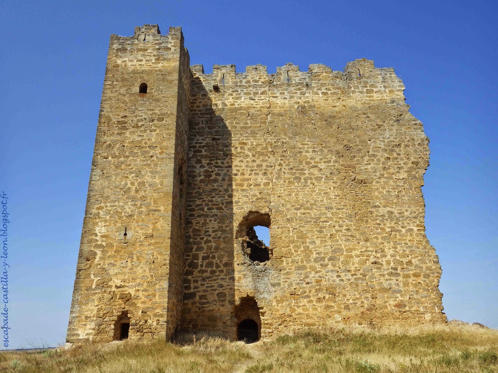 Escapade en Castilla y León: Castillo de Cea : un symbole du patrimoine ...