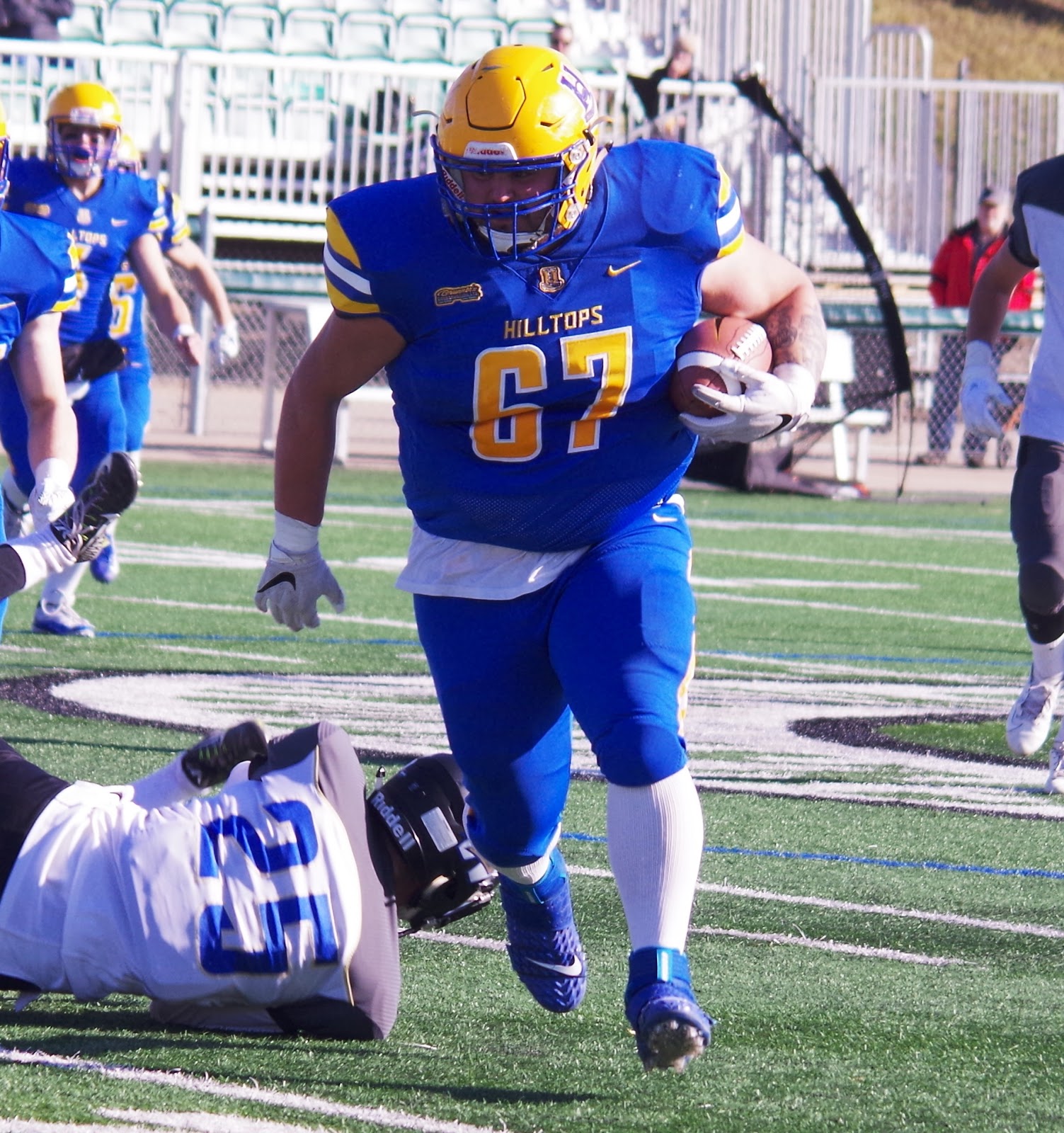 Stanks' Sermon: Hilltops right guard Elderkin becomes Internet star