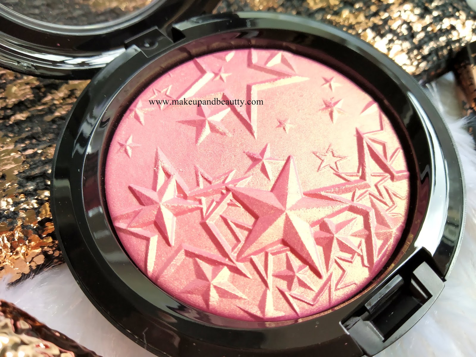 Makeup and beauty !!!: REVIEW & SWATCHES OF MAC SPRINKLE OF SHINE KIT-PINK