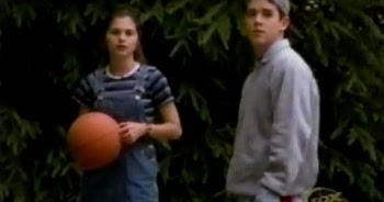 Bib Overalls Film Blog: Picture Perfect (1995)