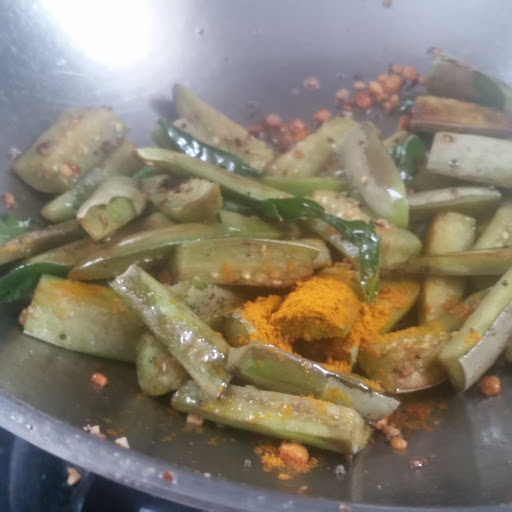 Vangi bath recipe | how to make vangi bath| Karnataka style Brinjal rice