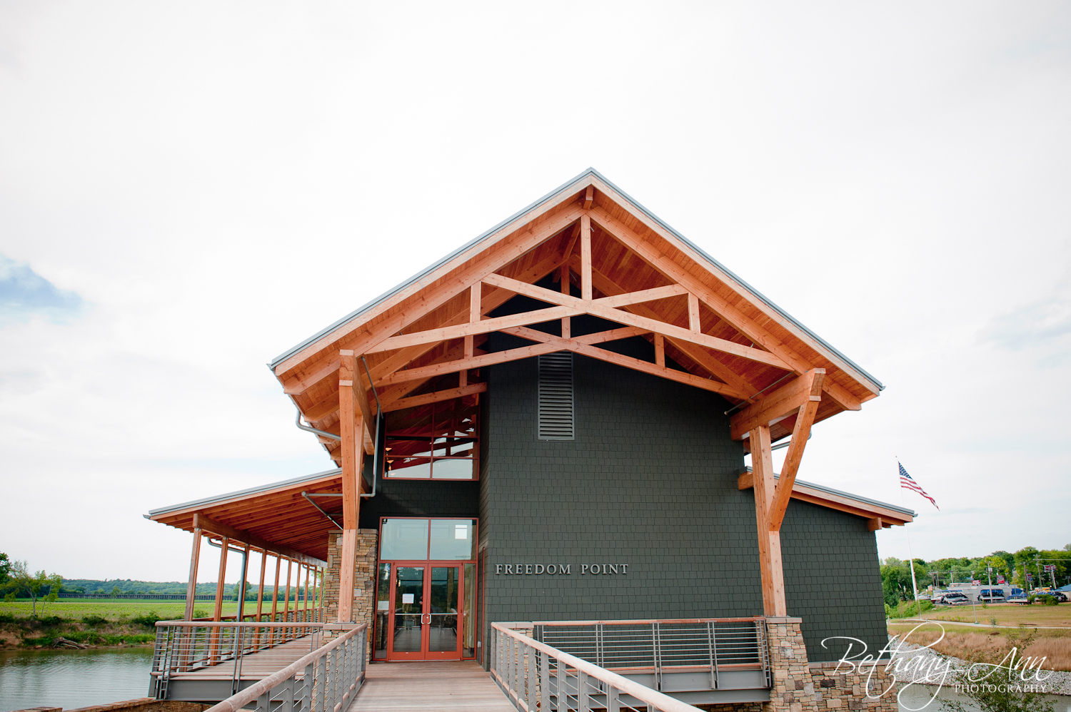 Clarksville Weddings: Welcome Freedom Point!