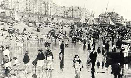 Mod Speed: The seaside - codes, behaviour and class.