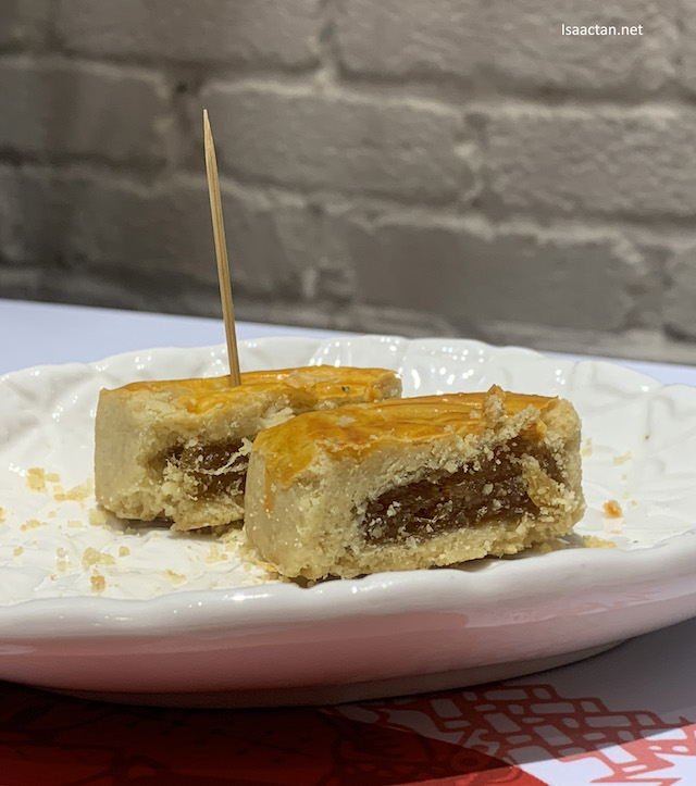 Isaactan.net: Swee Bee Pineapple Tarts @ Swee Bee Cafe by Baker Dave ...