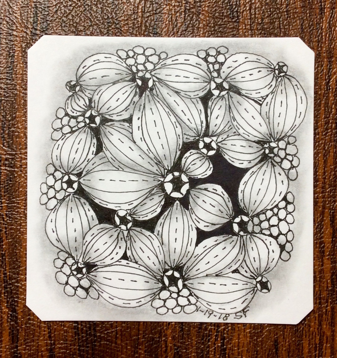 Tickled To Tangle: "It's a String Thing" #226 Tiles