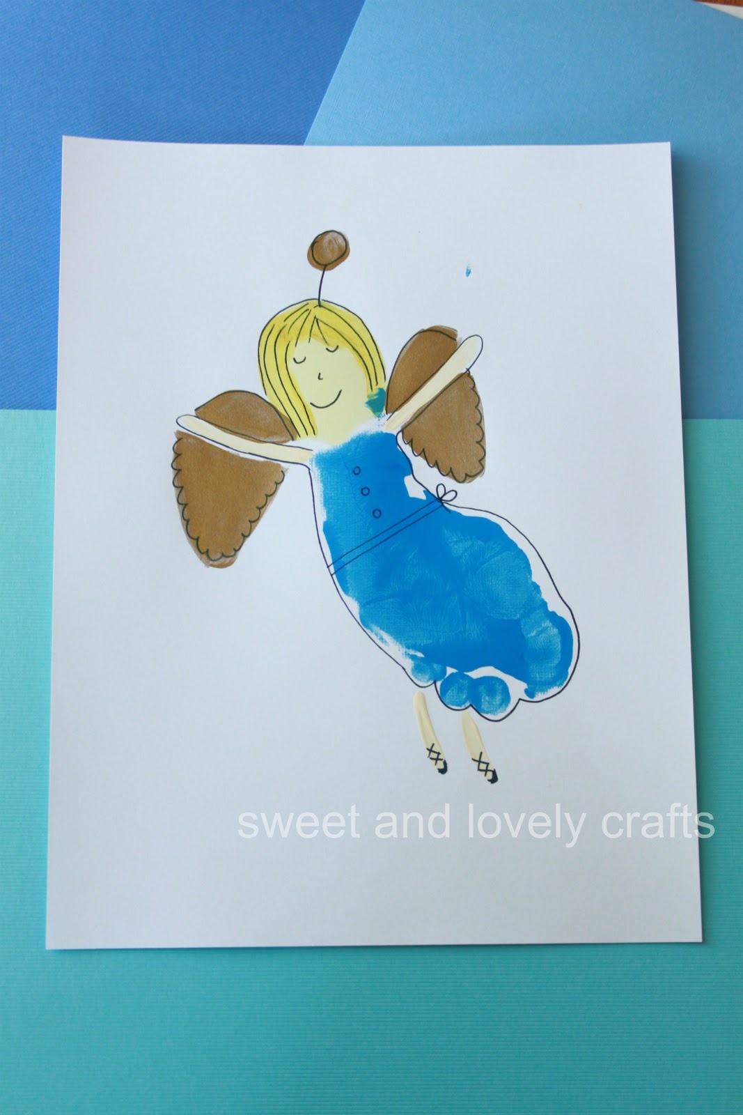 sweet and lovely crafts: footprint angels