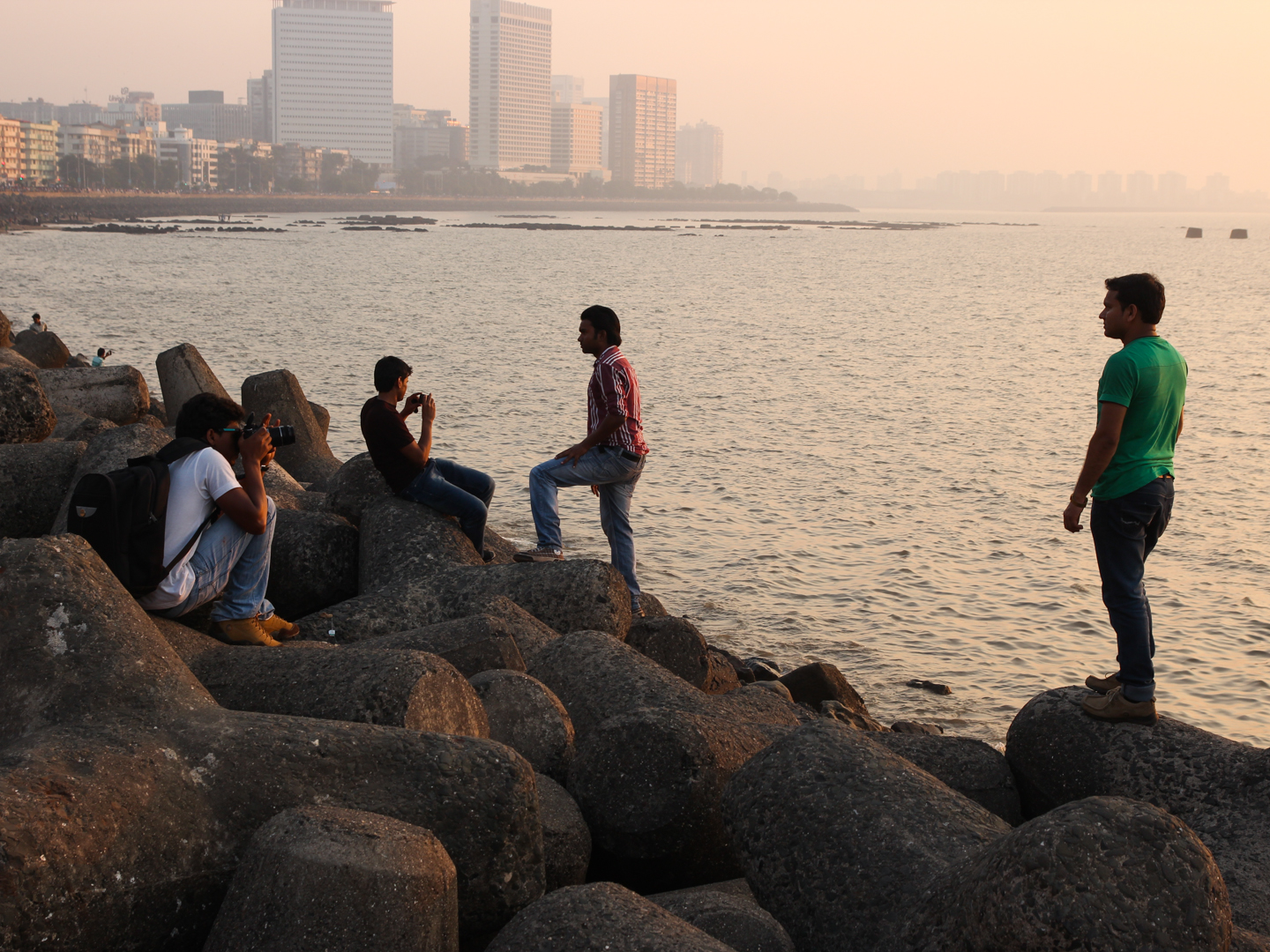 Hello Talalay: Meandering Marine Drive In Mumbai